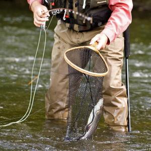 Snowbee Wooden Frame Hand Trout Net - 25" | Fishing Landing Net ...